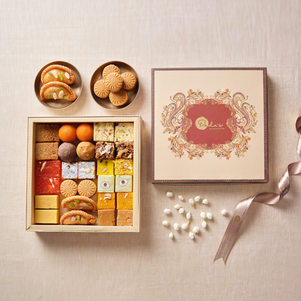 Assorted Sweet Box (1 Kg) – DADUS